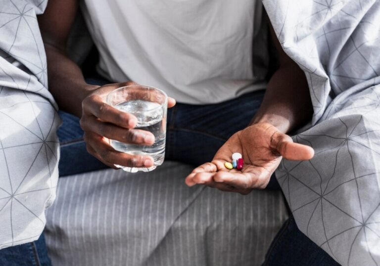 Corticoide Engorda? Pra que serve, Tipos e Efeitos Colaterais